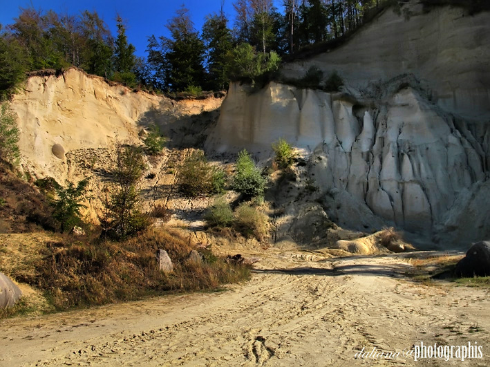 Photographis: Romanian Trovants - Living Stones
