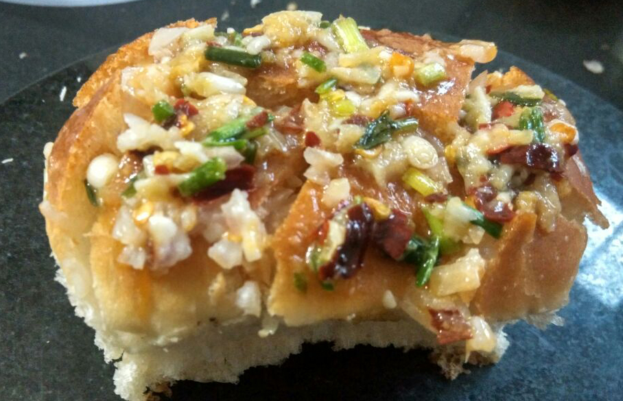 Pull a Part Garlic Bun