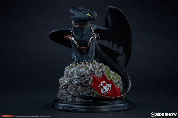 How to Train Your Dragon 2 - Toothless Statue (Sideshow Collectibles)