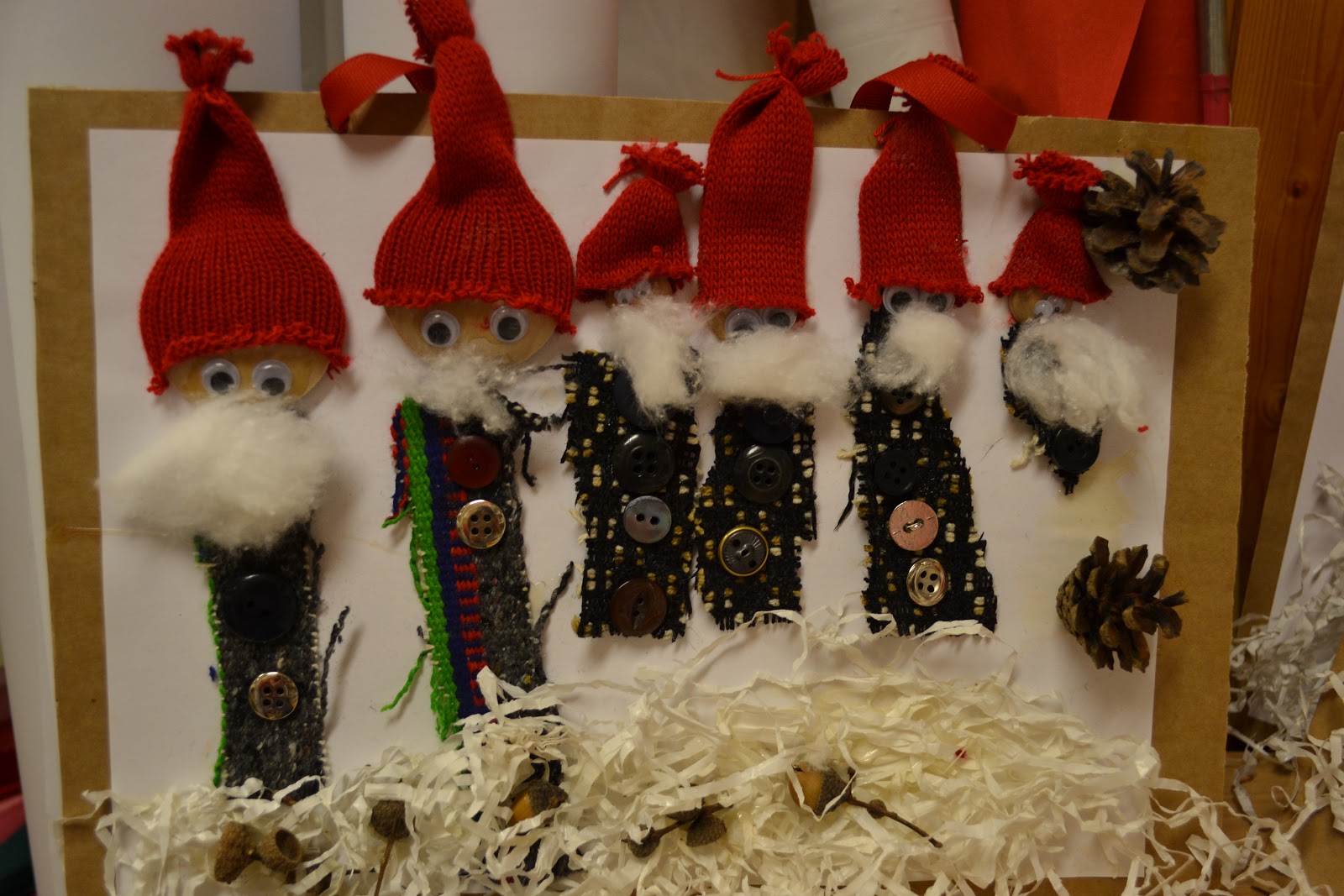 LENAS PYSSELATELJÉ: Julpyssel för barn