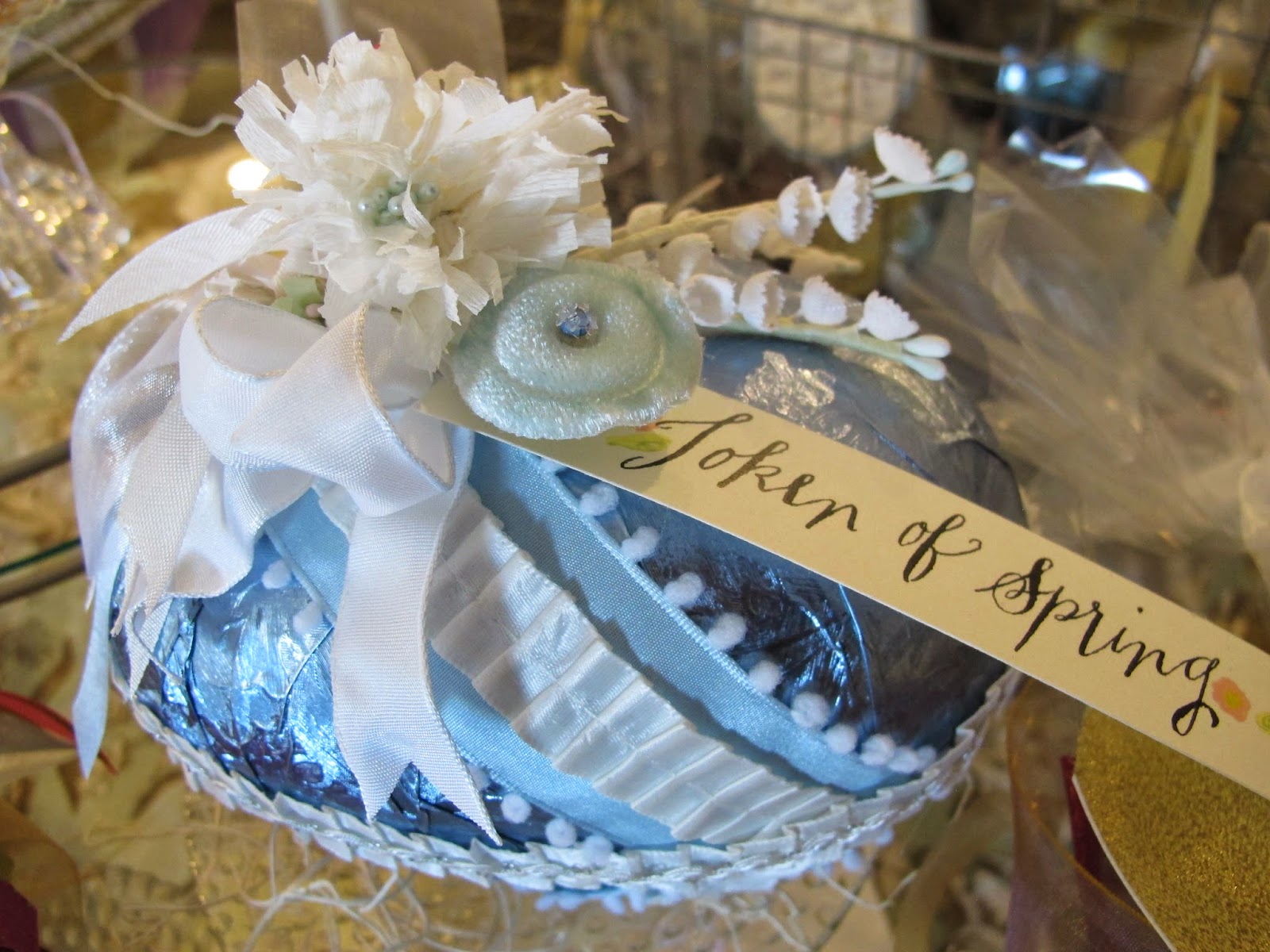 Aimee Ferre: An Eggquisite Eggsplosion of Easter Eggs