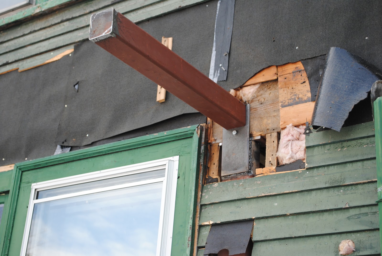 The Big House Blog: Steel Support Beams for the Bay