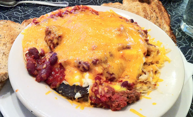 St. Louis Slinger Tour 2012: Stop #10: City Diner