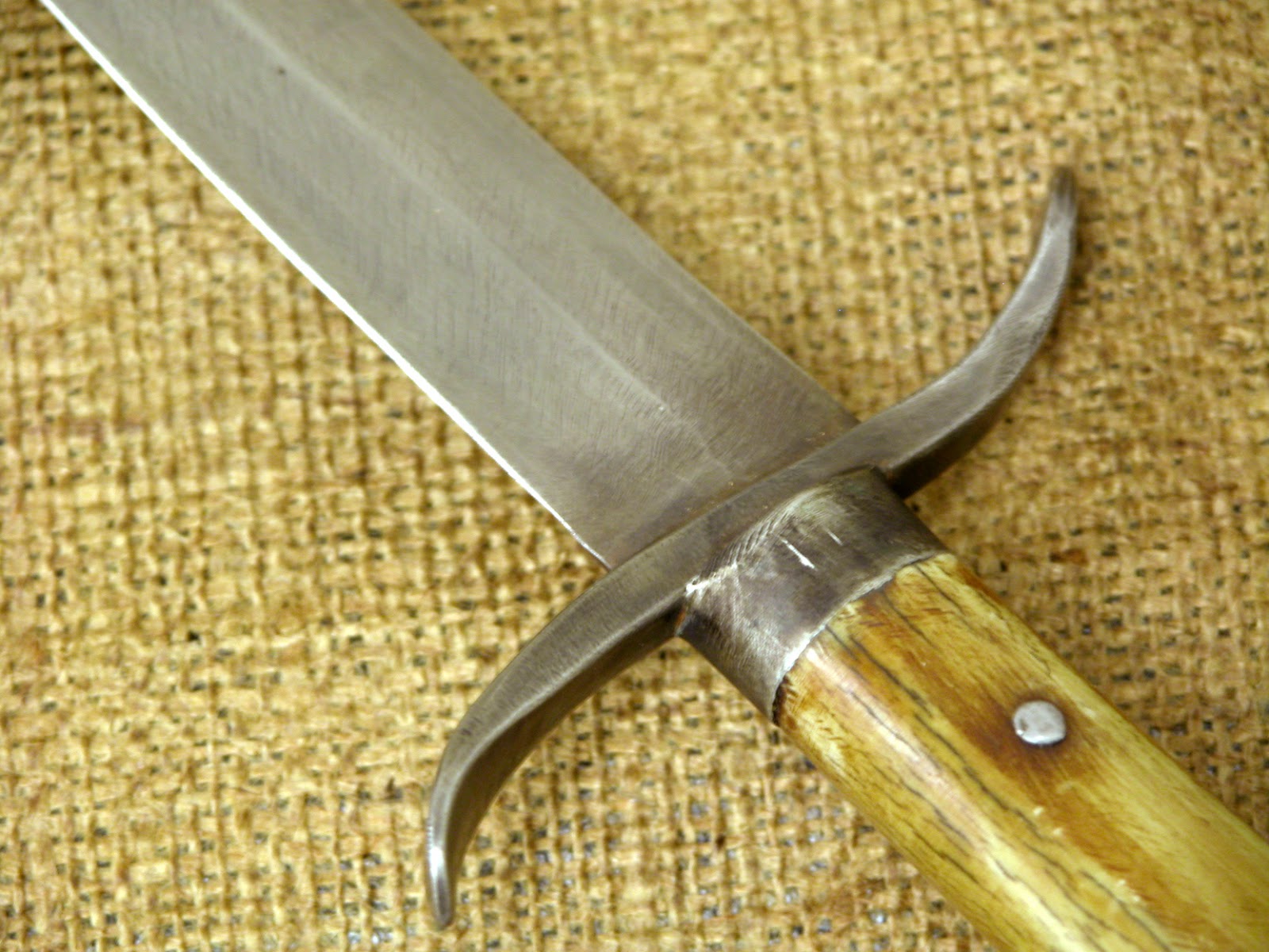 Contemporary Makers: Tim Ridge Knife and Sheath