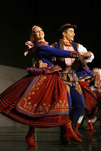 POLSKA WIRTUALNA: Strój ludowy i tańce Lachów Sądeckich