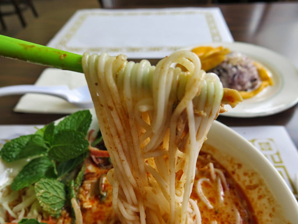 Full Noodle Frontity: The Khao Poun At Lanxang Kingdom Is A Sometime ...