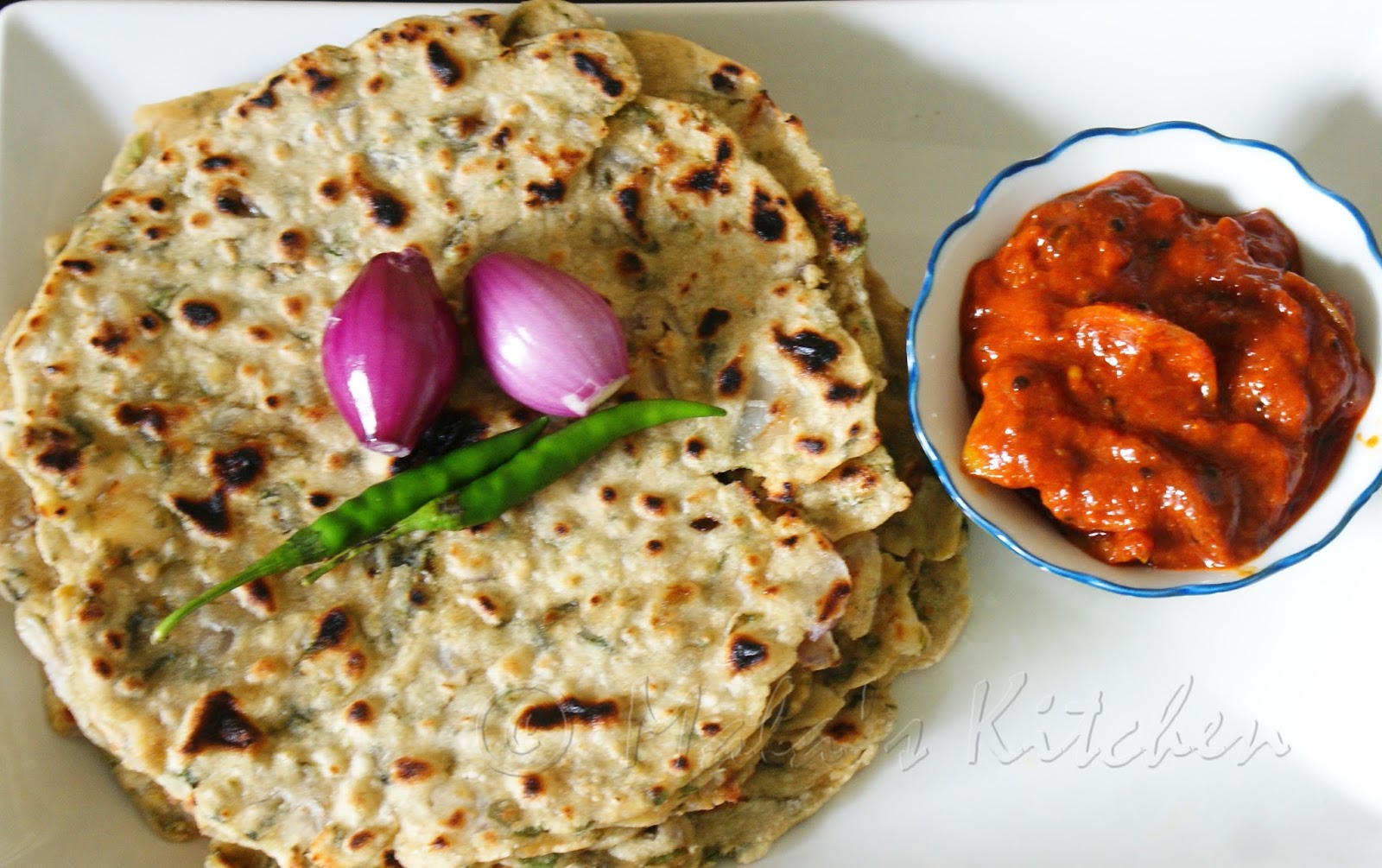 Jolada Rotti with Palak and Menthya/Methi - Malas-Kitchen