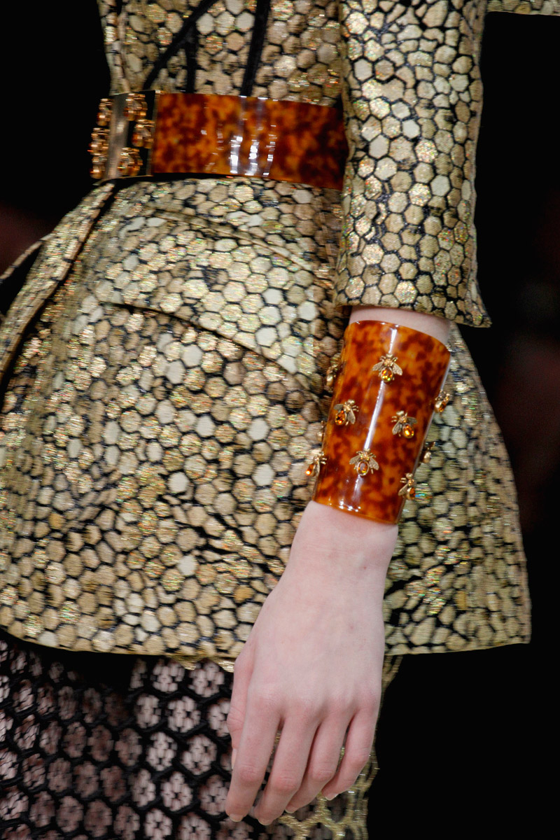 Carrie's Design Musings: McQueen Bee