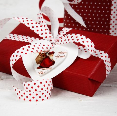 Craft & Creativity: Gift Wrapping, Red and White Inspiration
