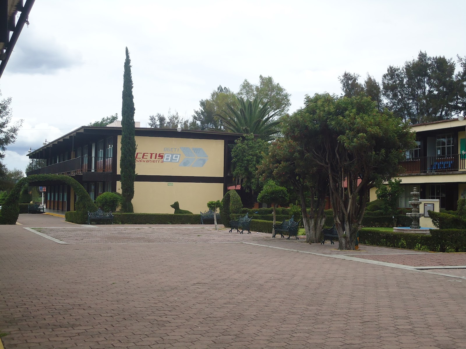 LA ESCUELA DEL NIVEL MEDIO SUPERIOR: LA ESCUELA DEL NIVEL MEDIO SUPERIOR 89