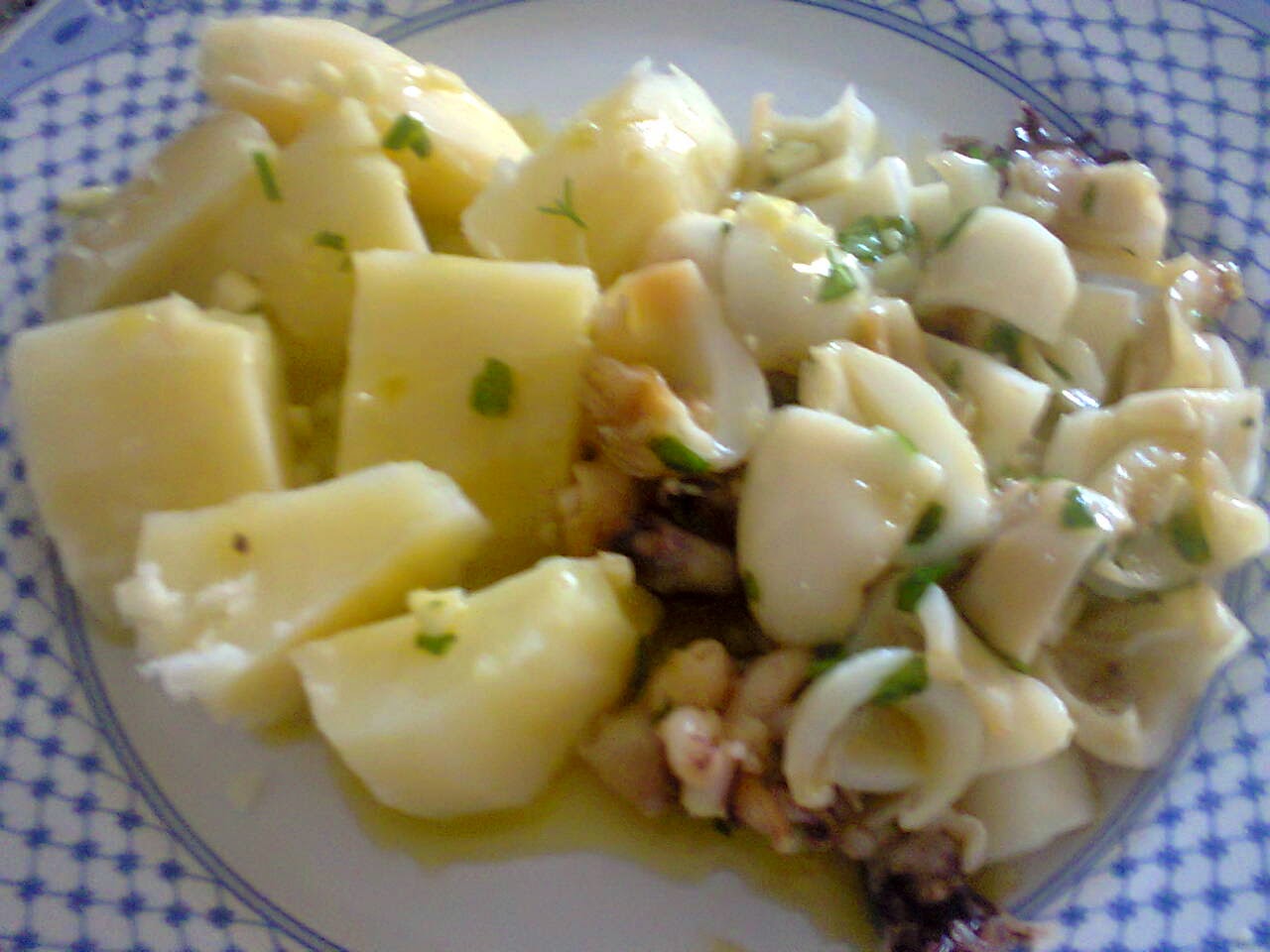 Experiências culinárias e bimbólicas da Nanda: Chocos grelhados com batata