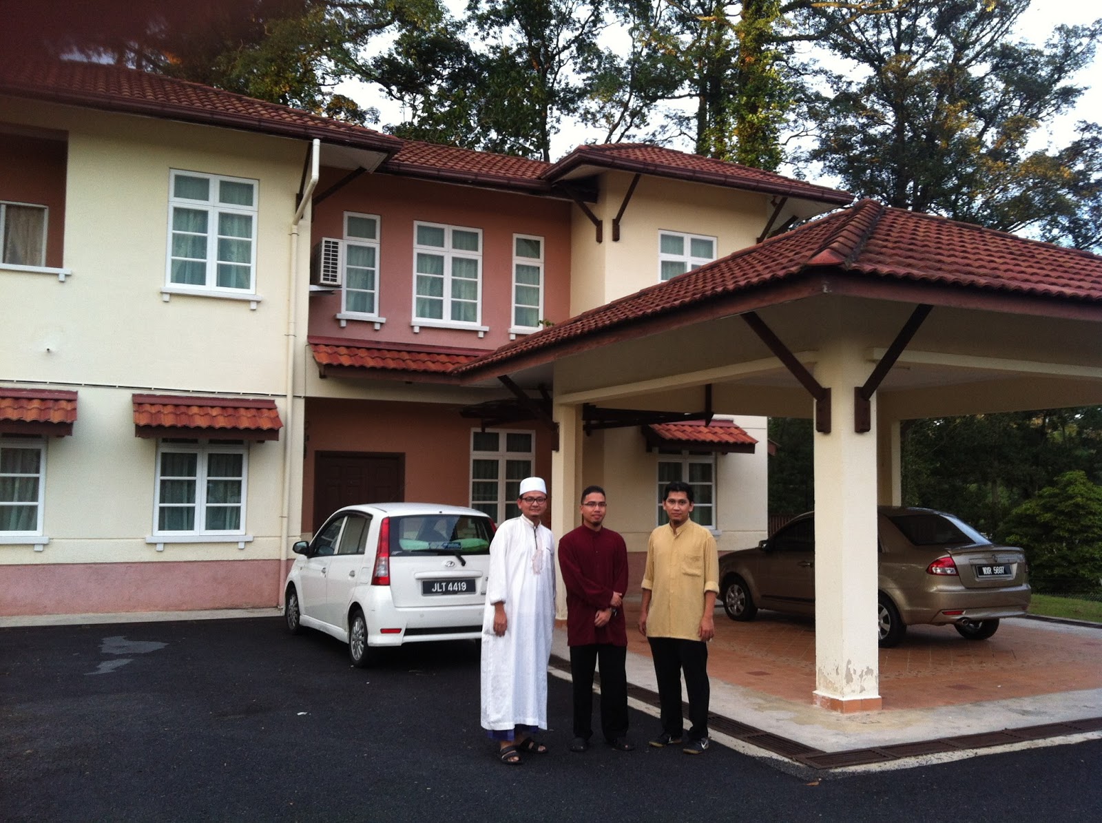 Bengkel Penulisan Kreatif KMS ~ iwan ghazali (iwan reaz)