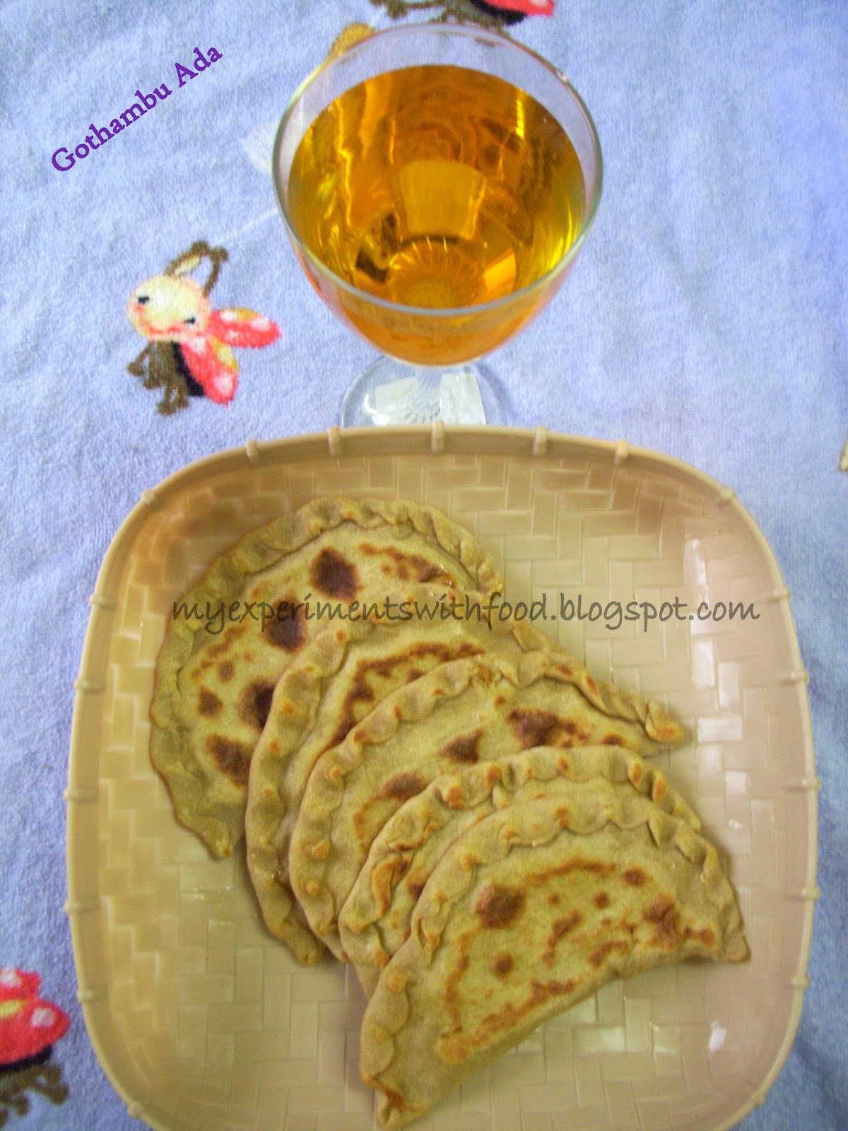 My Experiments With Food: Stuffed Wheat pancakes / Gothambu Ada