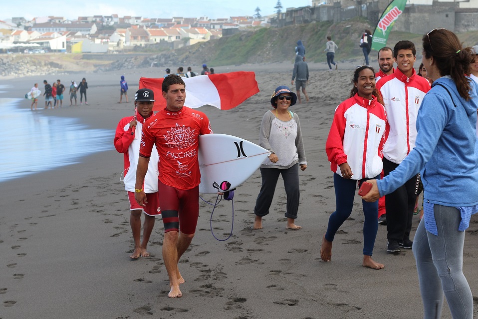 holaesungusto: SURFISTA PERUANO ALONSO CORREA COMPETIRÁ POR PARTIDA ...