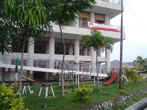 Escape Building (Gedung Penyelamatan)