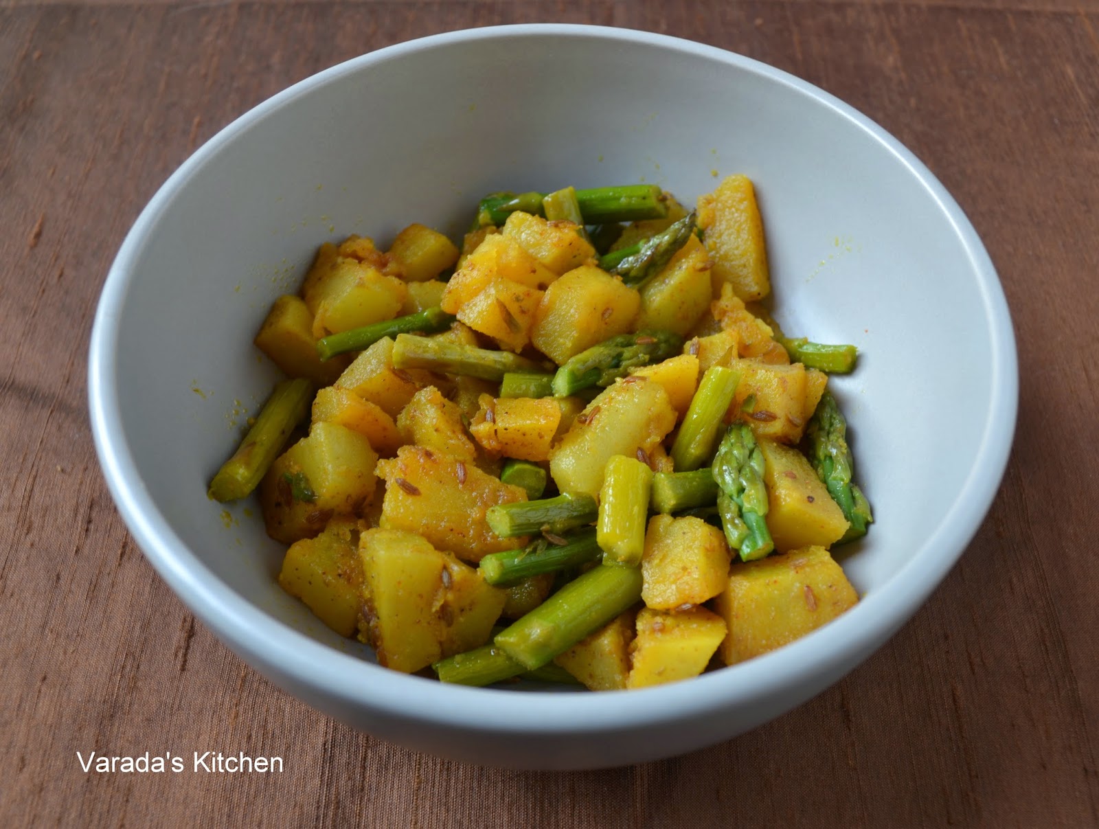 Varada's Kitchen and Garden: Kurilo Alu Bhutuwa (Nepali Asparagus ...