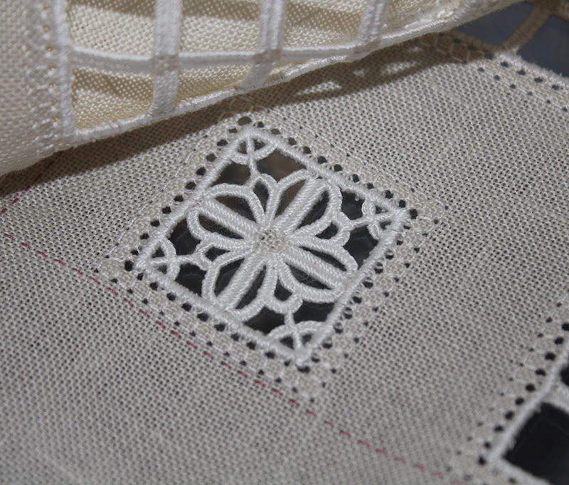 Humming Needles: Learning Reticello