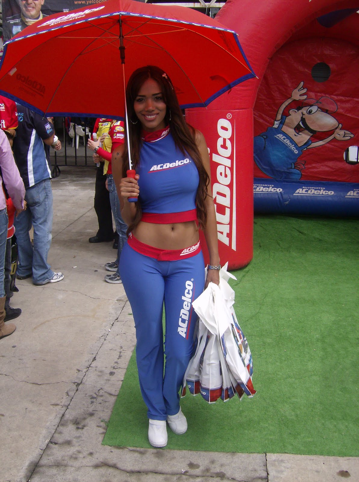 Preciosas Edecanes: Edecanes 03/01/2018