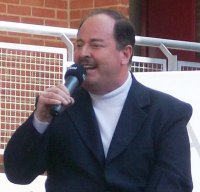 IDIOTA INÚTIL: GUILLERMO QUIJANO RUEDA