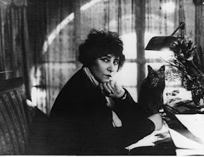 Mrs Black's This n That: KEEP CALM AND CARRY ON