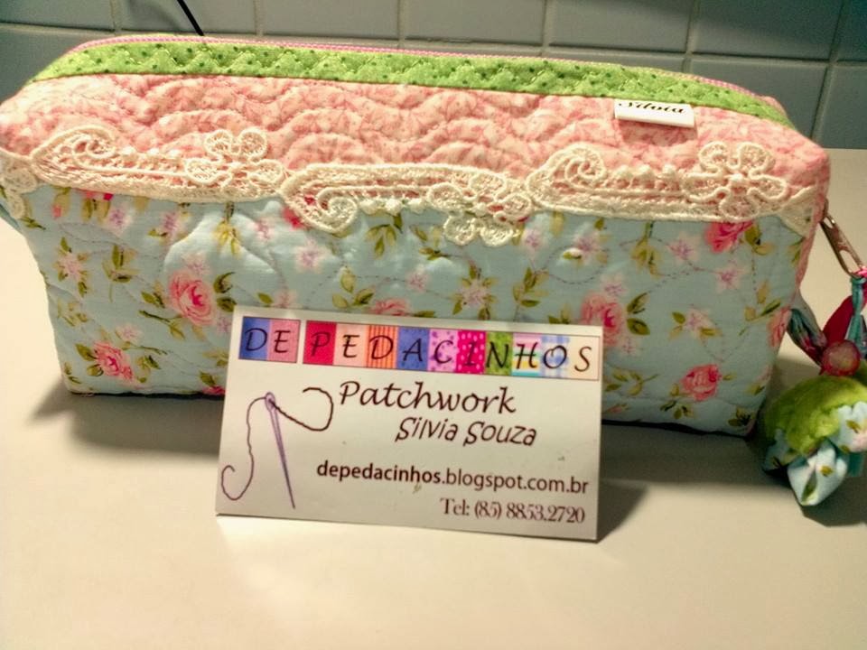 De Pedacinhos Patchwork: ESTOJOS E NECESSAIRES