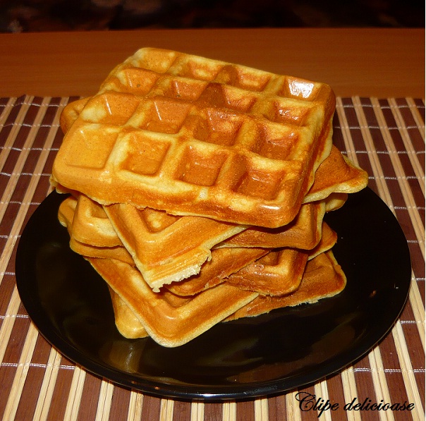 Clipe delicioase: Waffles – reţeta de bază