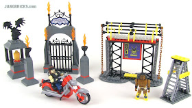 JANGBRiCKS LEGO reviews & MOCs: WWE StackDown toys! Undertaker's ...