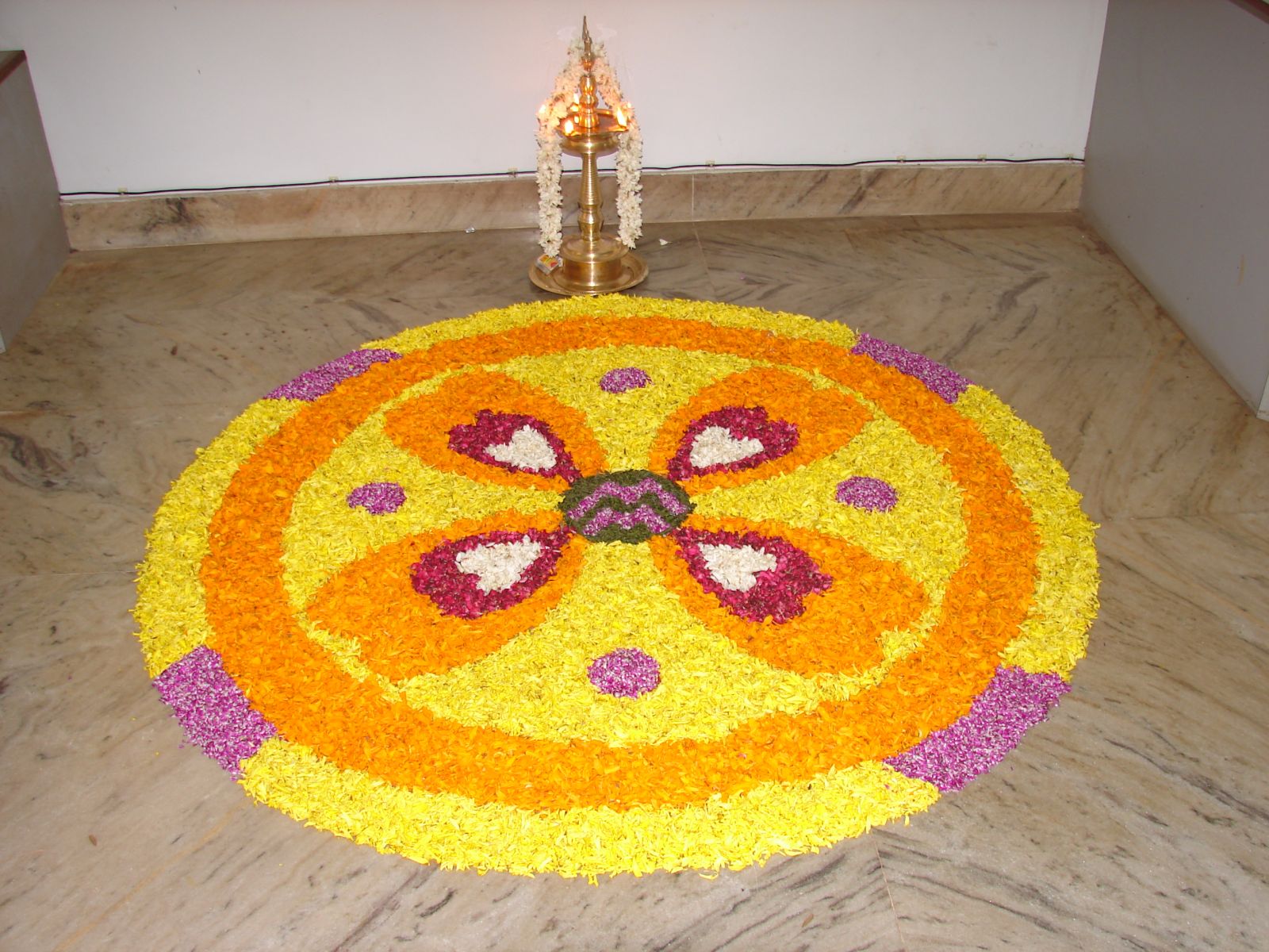 Krishna's ePages: Photo Album | Onam Athapookkalams (Floral Designs ...