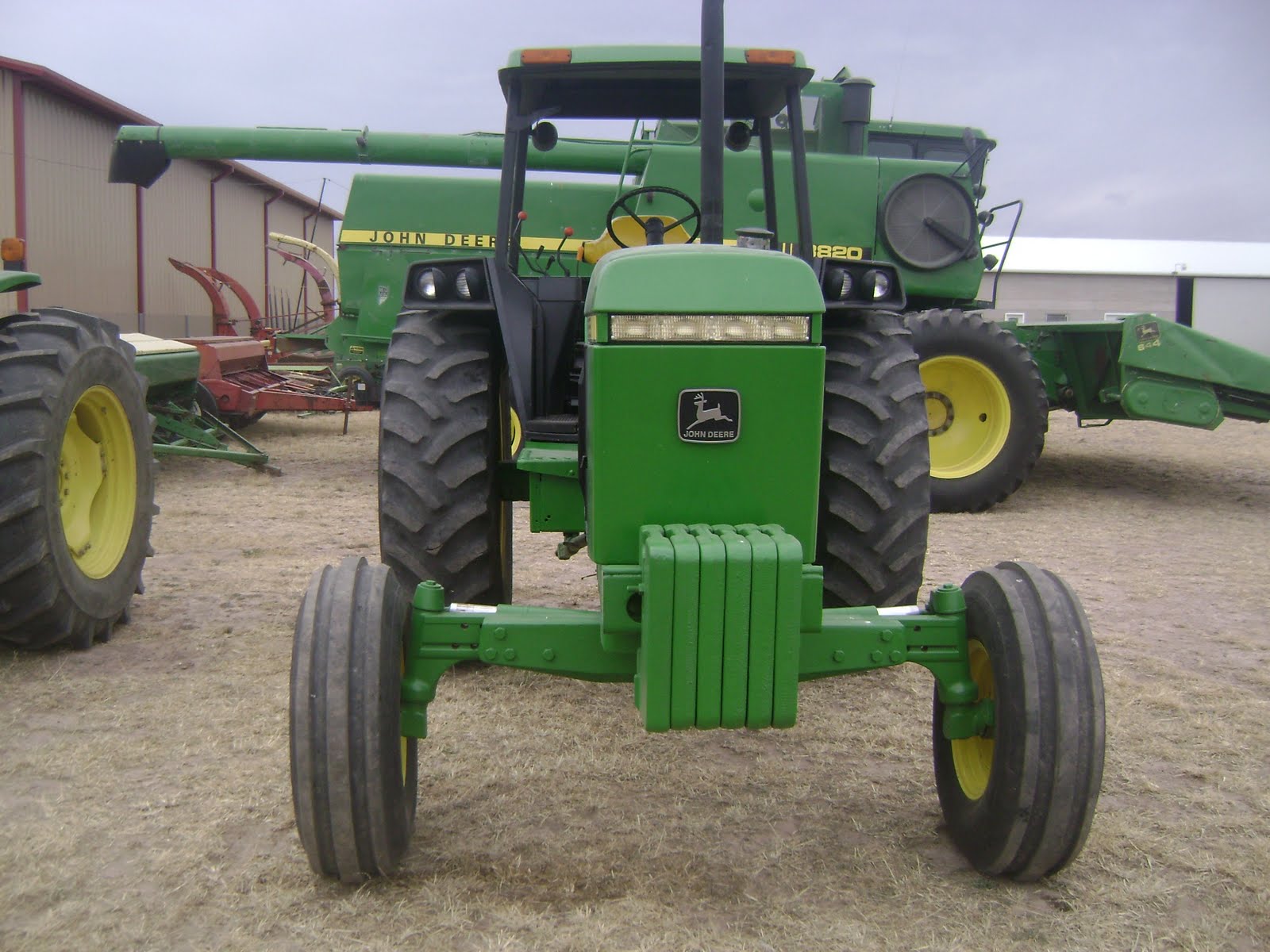MAQUINARIA AGRICOLA INDUSTRIAL: Tractor John Deere 2955 por $13,200 ...