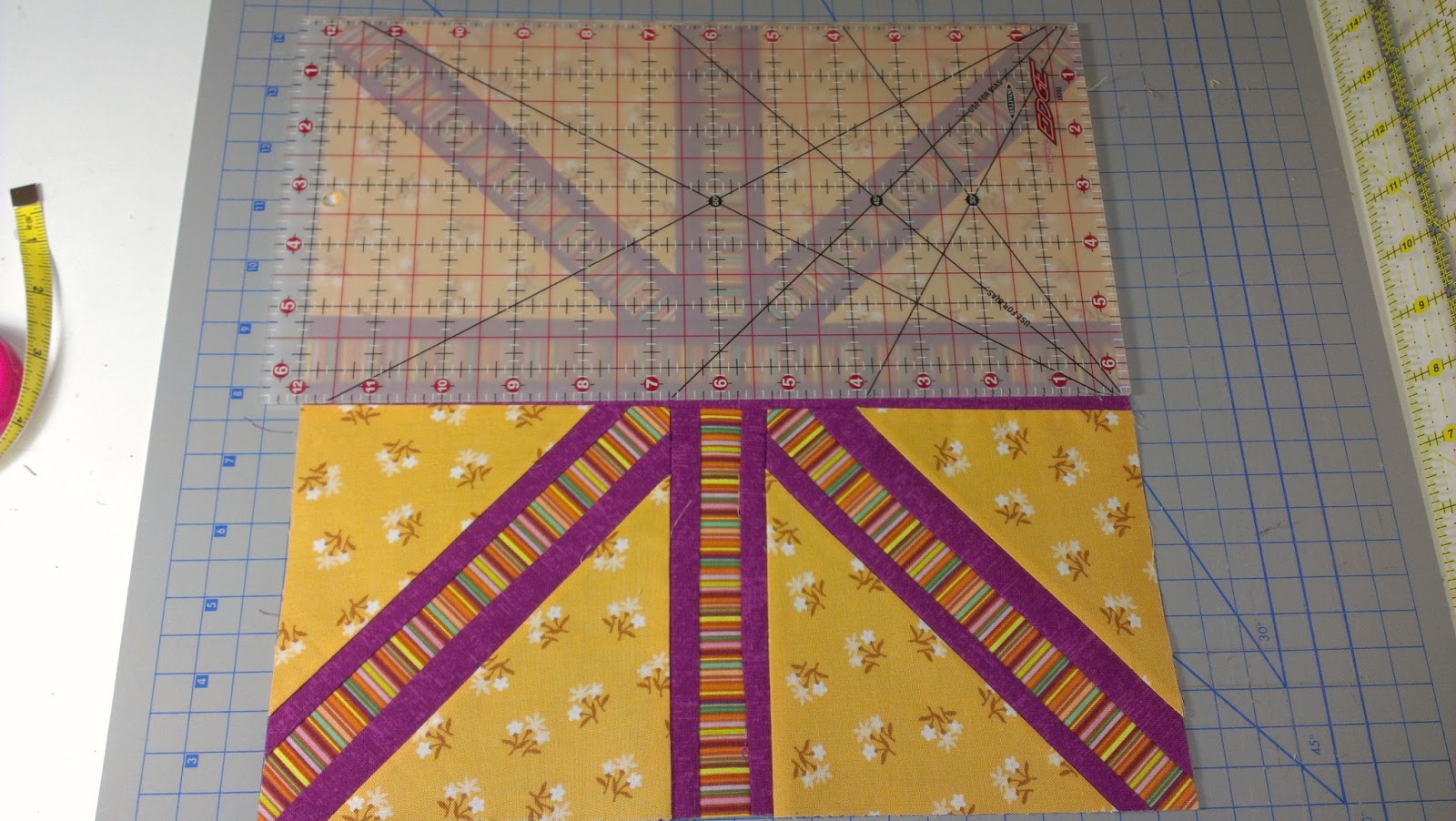 SewBerryPatch: Union Jack quilt block tutorial