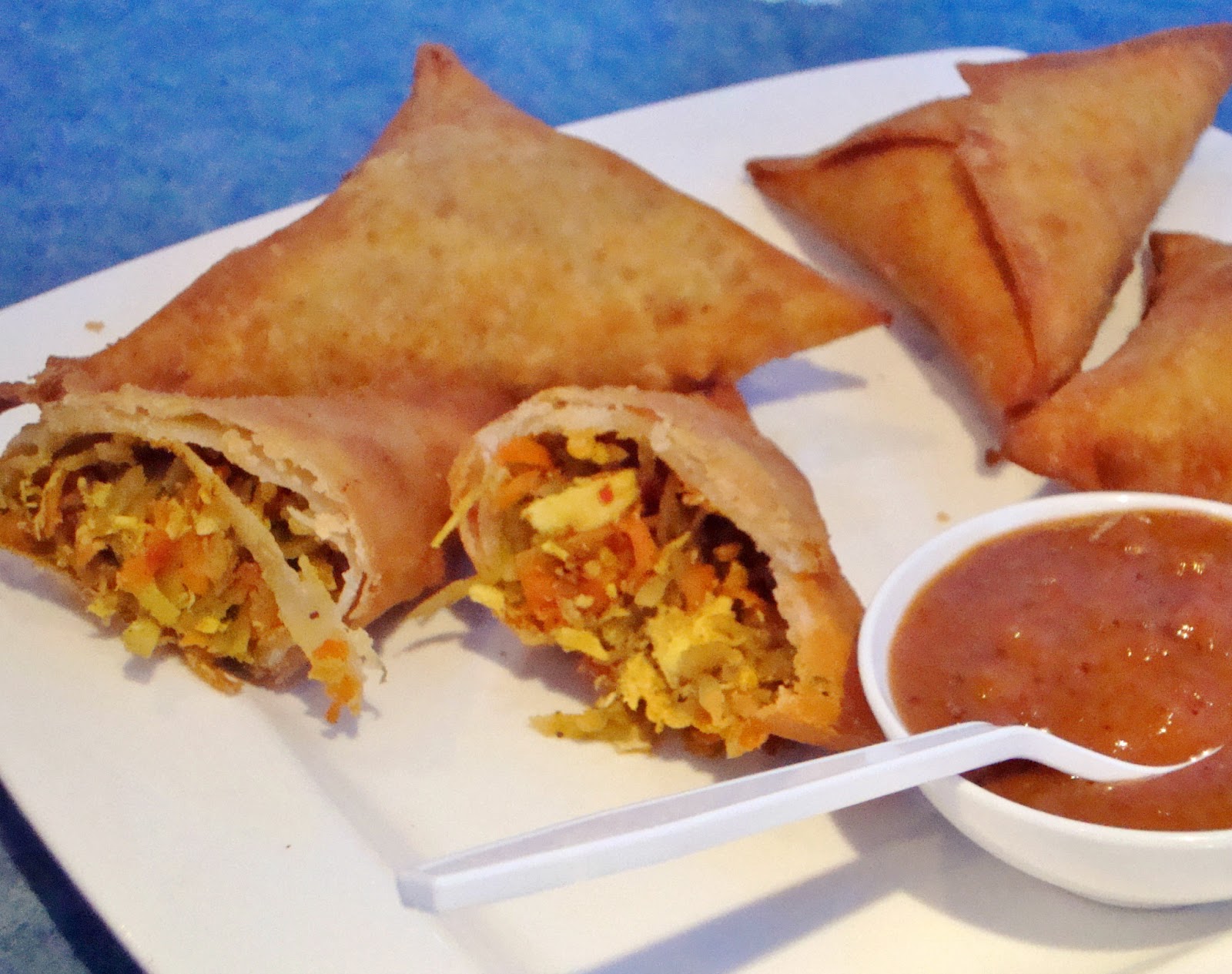 Food Floozie: Frugal Floozie Friday - Samosa House