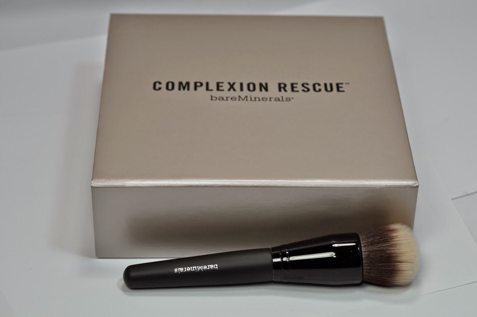 bareMinerals Complexion Rescue Tinted Hydrating Gel Cream Swatches ...