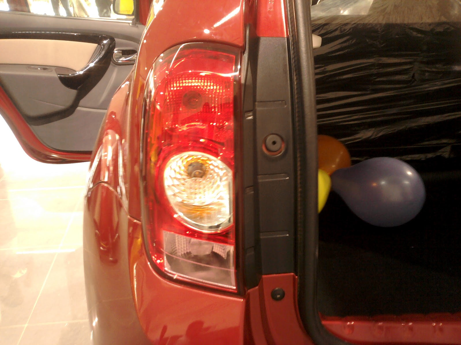 Neo The Nomad: Test Drive Renault Duster review.