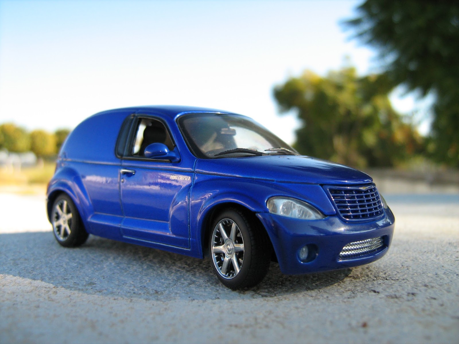 El Garaje Algabeño: Chrysler PT Cruiser Panel Van de AutoArt