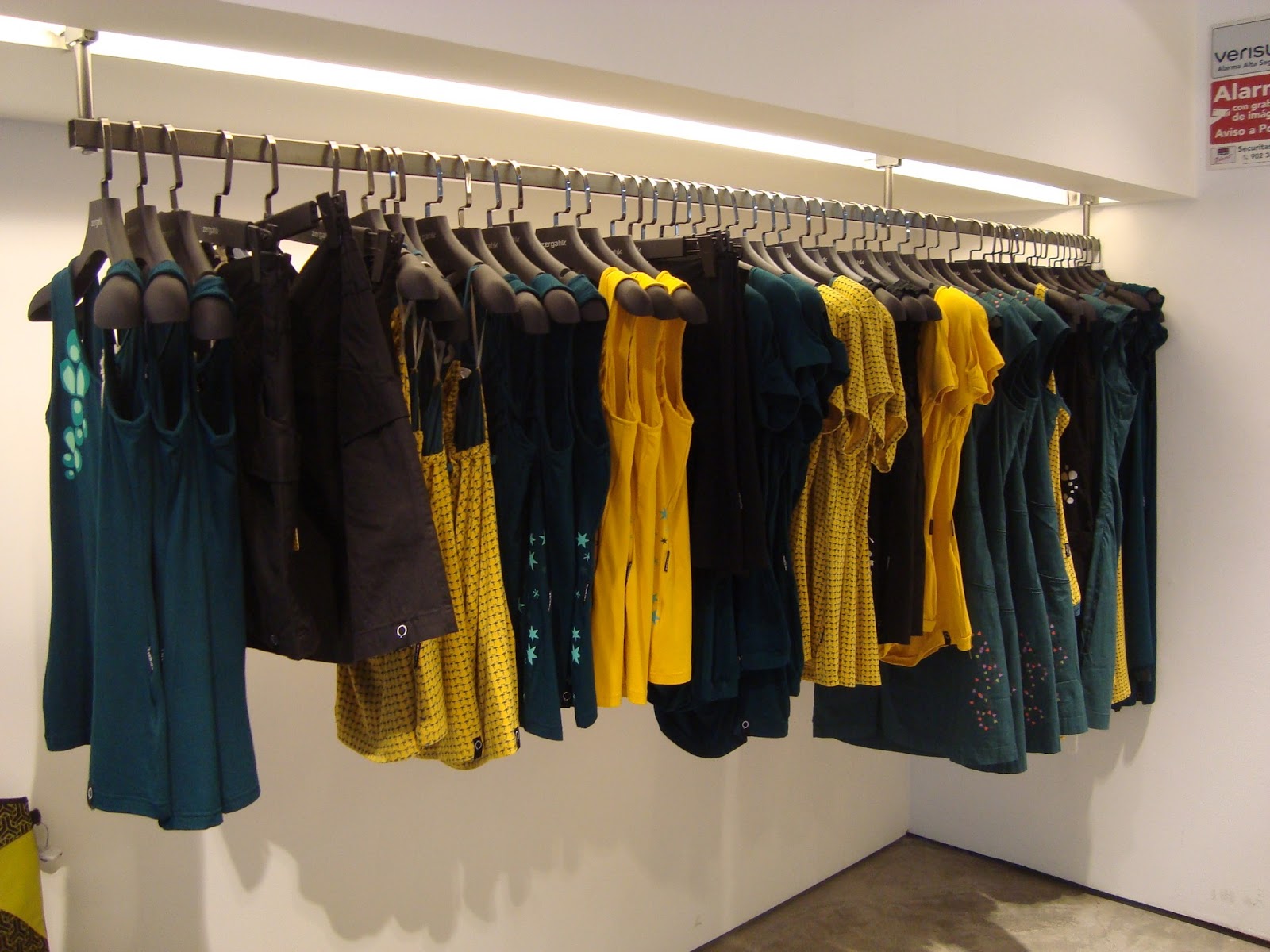 Mil Y un Vestidos: ZERGATIK, DISEÑO MADE IN BASQUE COUNTRY