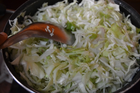 Vaniensamayalarai: Cabbage Poriyal / Muttakos Curry
