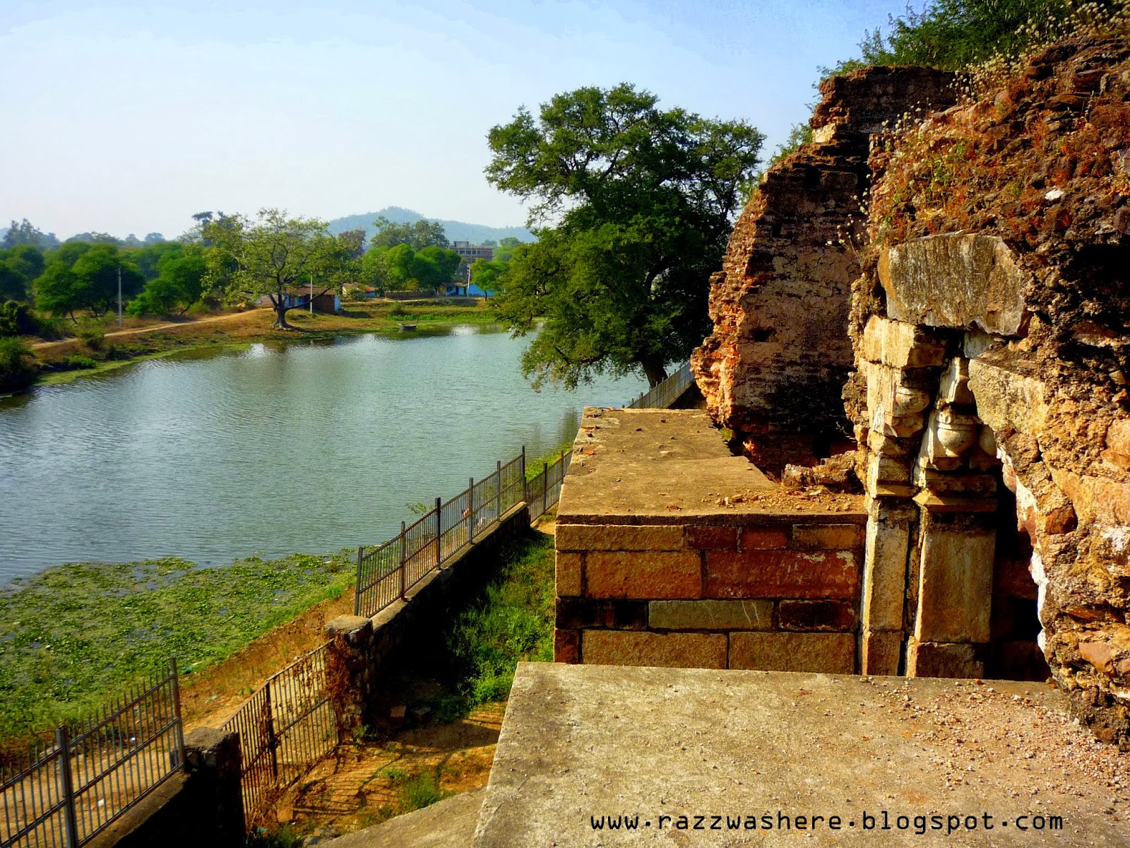 Razzaq Was Here: Ratanpur Fort and Kutaghat Dam,Chhattisgarh