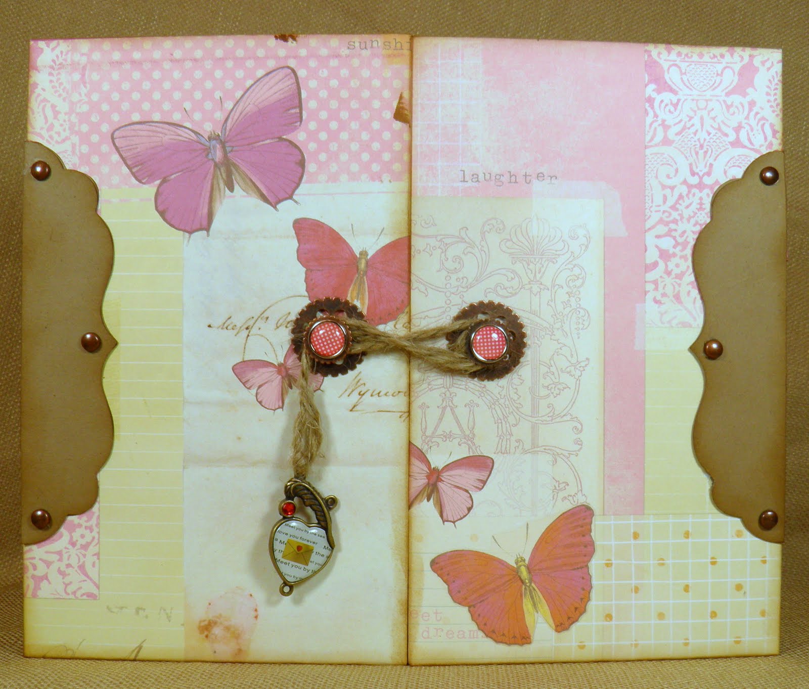 ScrappyLeggDesigns: Travel Tales Suitcase and Mini Album