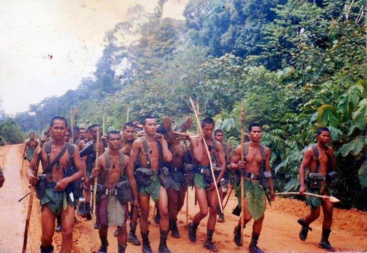 Sejarah Konflik & Militer: 60 Gerakhas commandos Vs 400 Communist ...