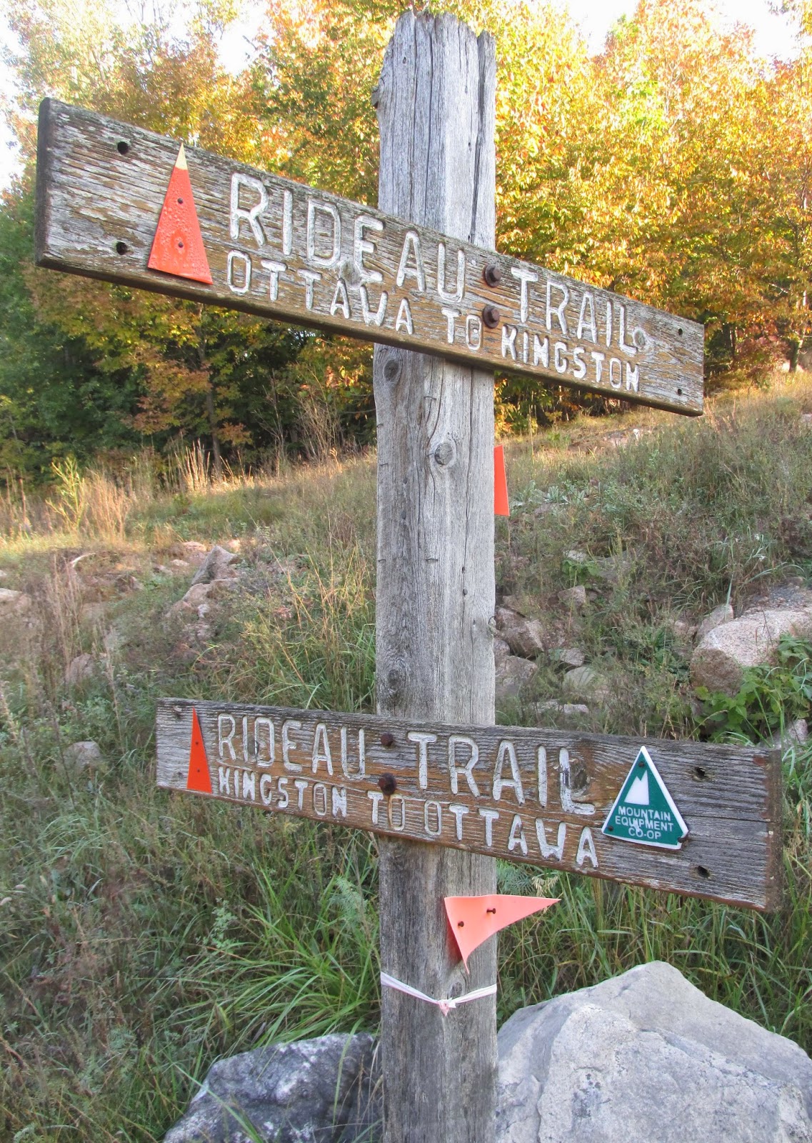 The Passionate Hiker: The Rideau Trail: Narrows Lock Road (08C) to ...