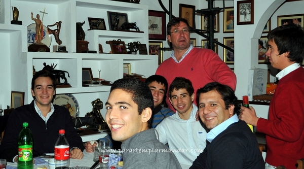 Diário Taurino: Academia do Campo Pequeno reúne em casa de Rui Bento