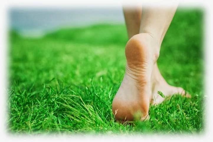 CAMINAR DESCALZO Y SUS BENEFICIOS : Bloghotpoint