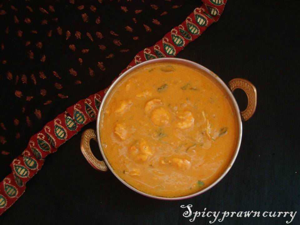 Poornima's Cook Book: Spicy Prawn Curry / Gravy