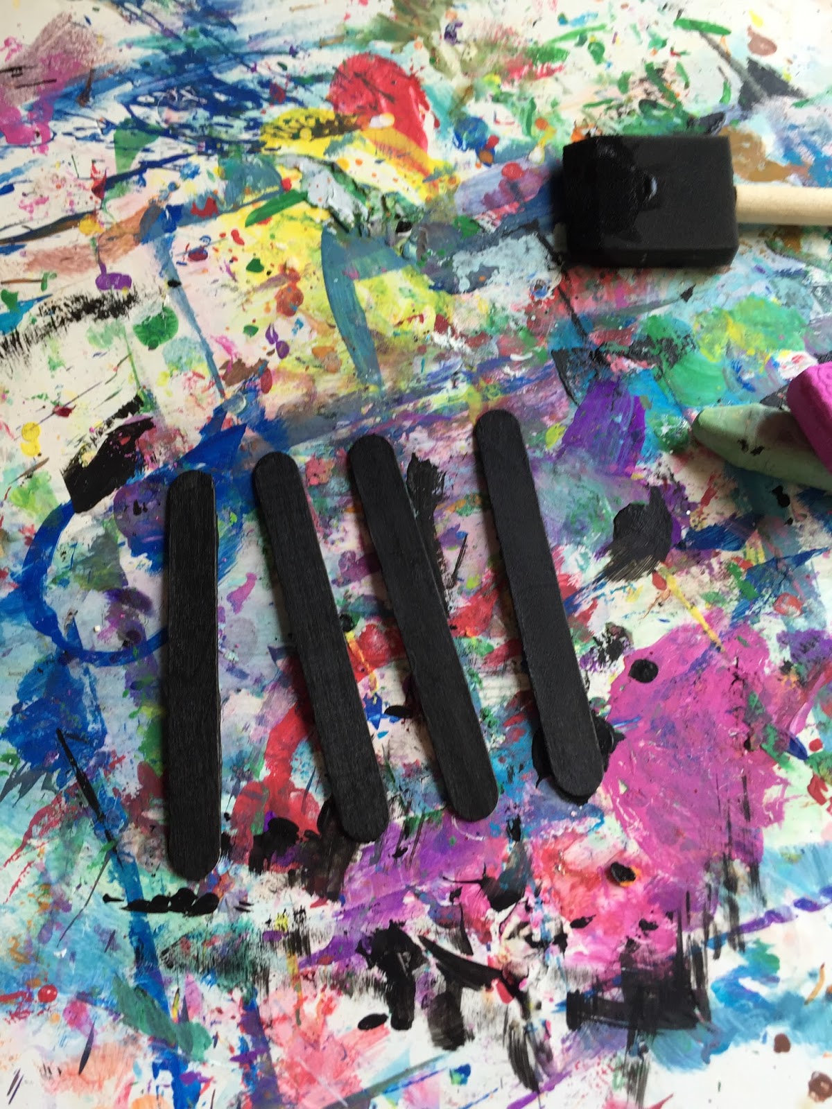 Mini Monets and Mommies: Chalkboard Paint Fridge Magnet Kids' Craft