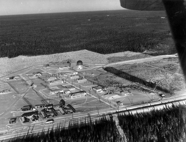 Camping Canadian: RCAF Station Pagwa