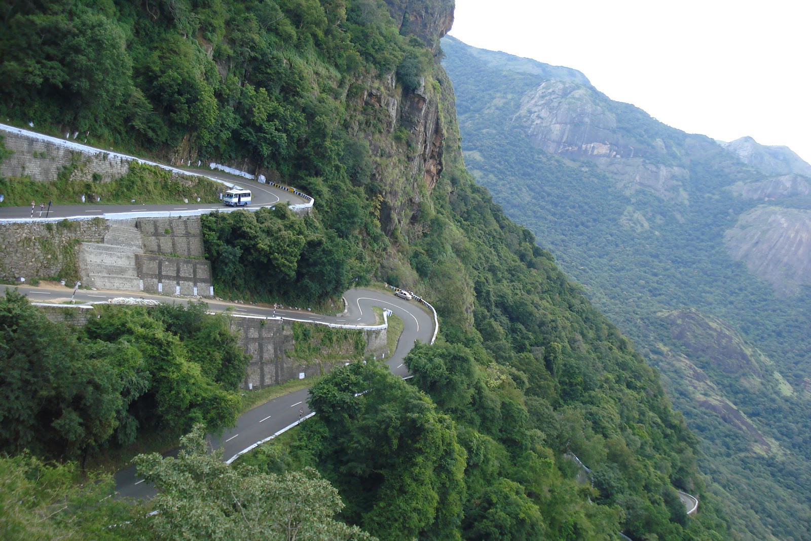 bijualapatt: Valpara Photos