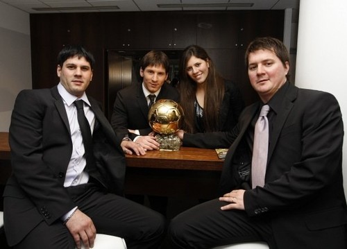 Hot Celebrity Soccer: Family photo of Lionel Messi
