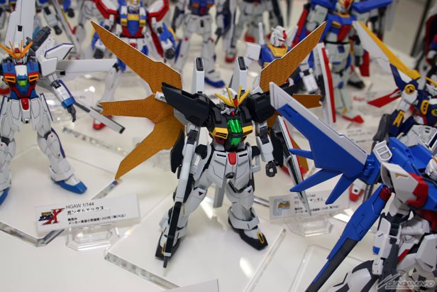 GUNDAM GUY: HG 1/144 Gundam DX - New Images [Updated 7/2/13]