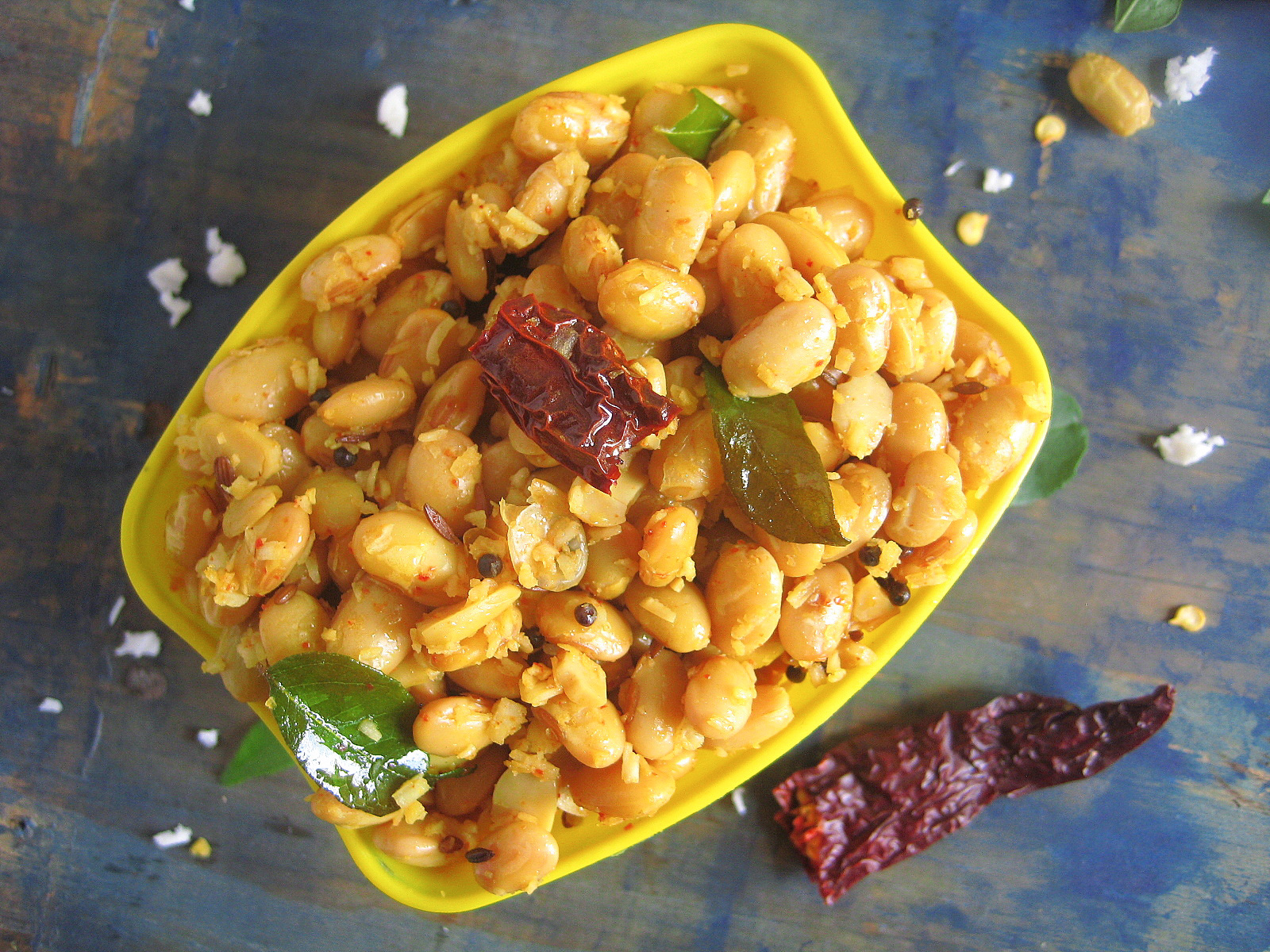 madhuri's kitchen: soya bean sundal
