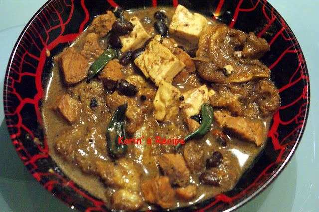 Karin's Recipe: Brongkos Daging (Javanese Dark Beef Stew with Coconut Milk)
